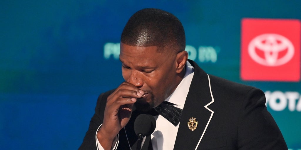 Jamie Foxx rompe a llorar tras recordar su enfermedad: «Podía haber ...