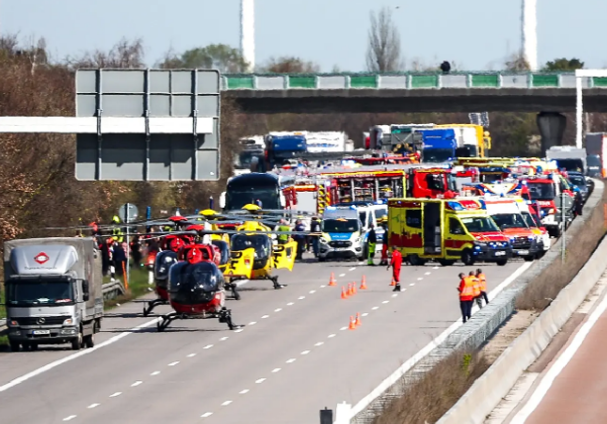 Al Menos Cinco Muertos Por El Accidente De Un Autobús Cerca De Leipzig