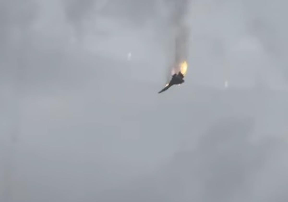 Un Avión Militar Ruso Se Estrella Frente A La Costa De Crimea Pero El