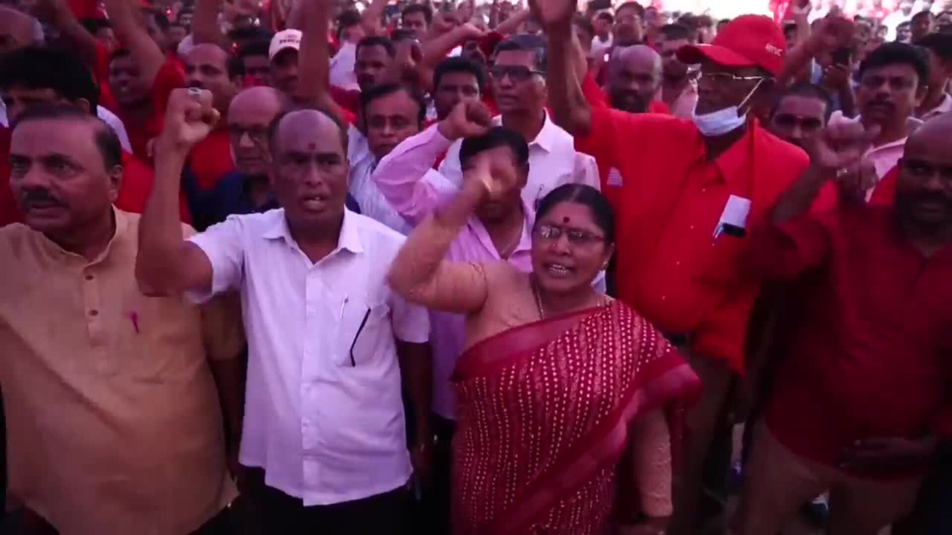 Indios conmemoran el Primero de Mayo en Bangalore