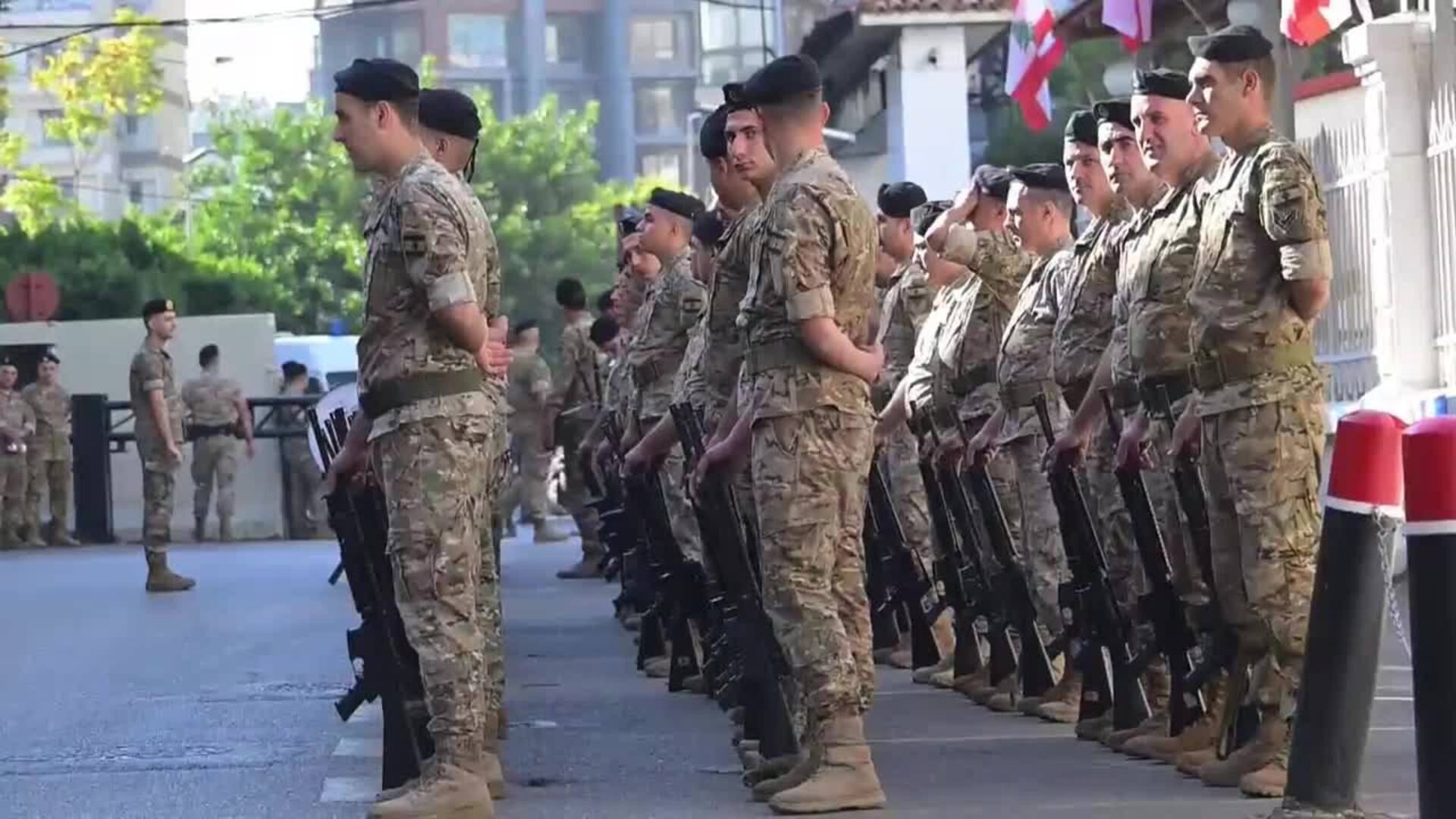 Líbano se despide del oficial del Ejército Mohamed Sami Farhat en el sur del país