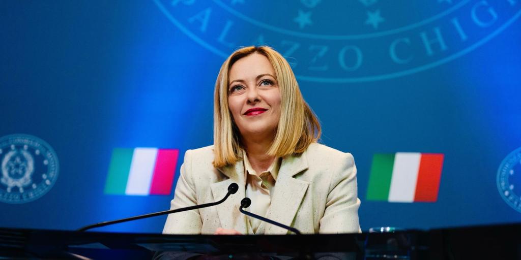 Meloni insta a cooperar con Merz «empezando por la lucha contra la ...