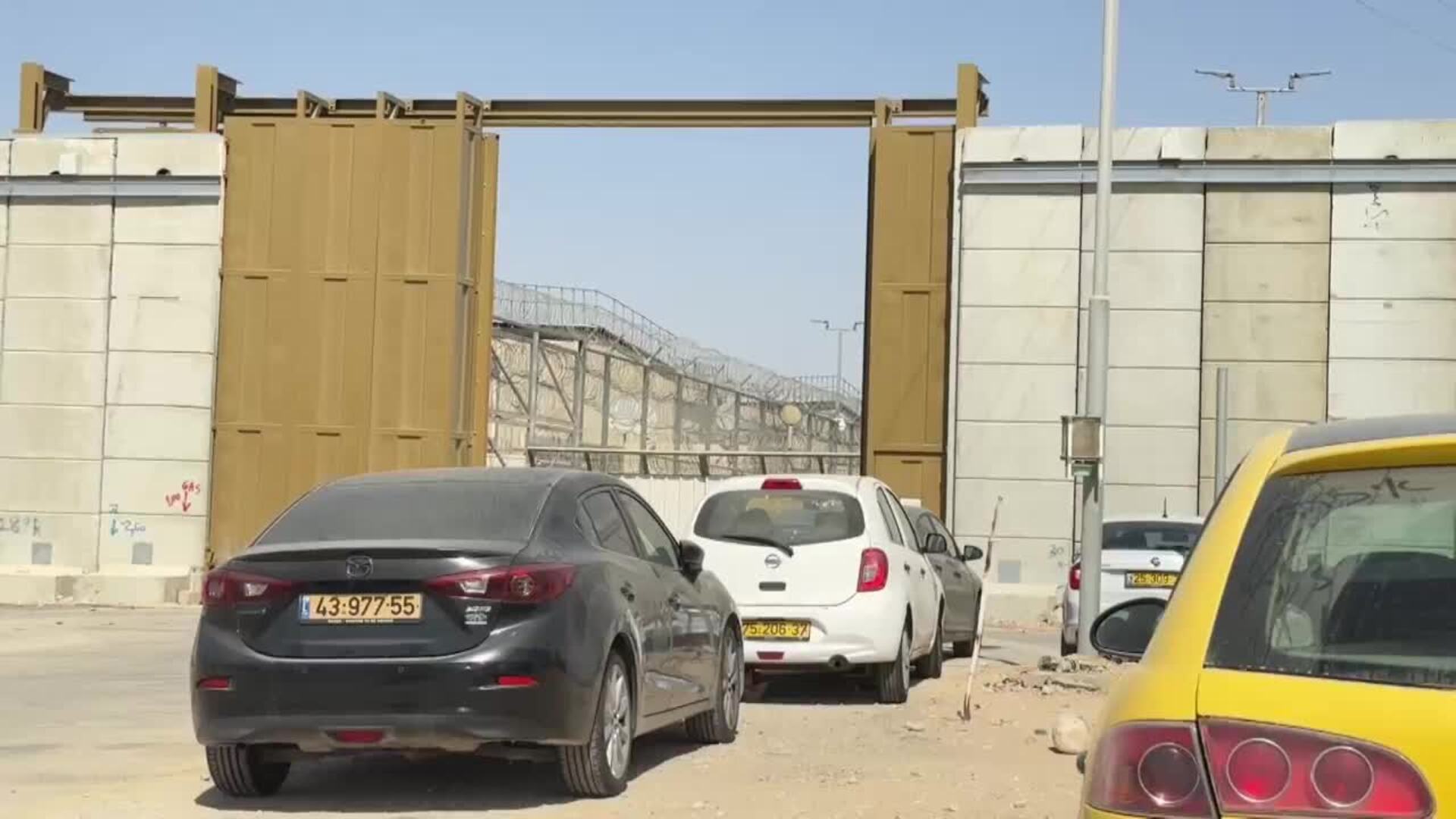 La cárcel de Saharonim, convertida en un goteo de diplomáticos para la ...