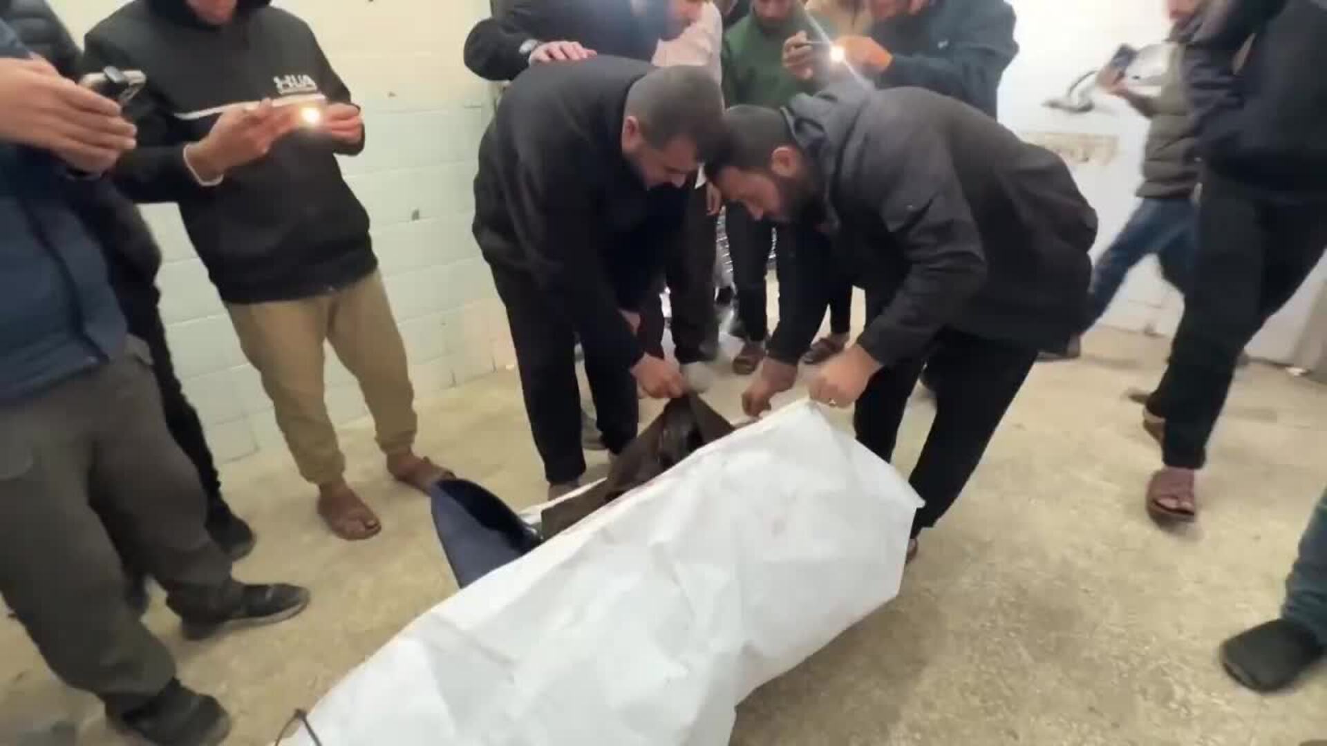 Ascienden a 8 los muertos en Gaza por ataques israelíes pese a la tregua