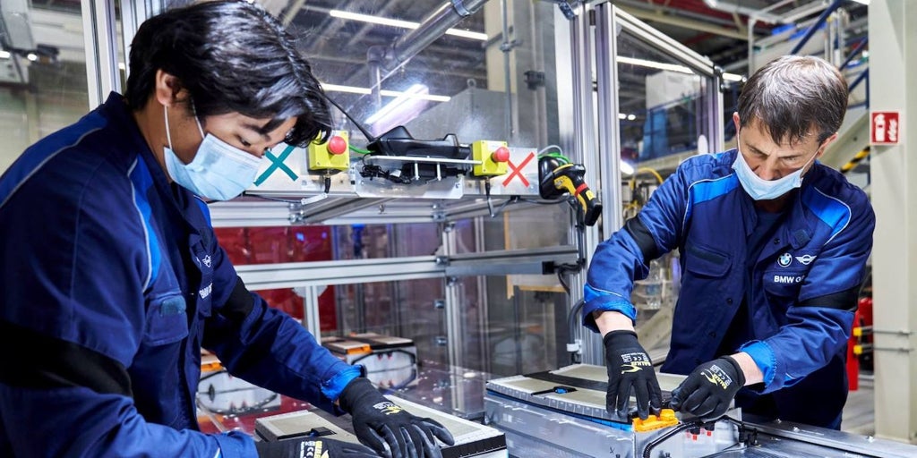 Hasta cuándo dependerá la automoción europea de las baterías chinas