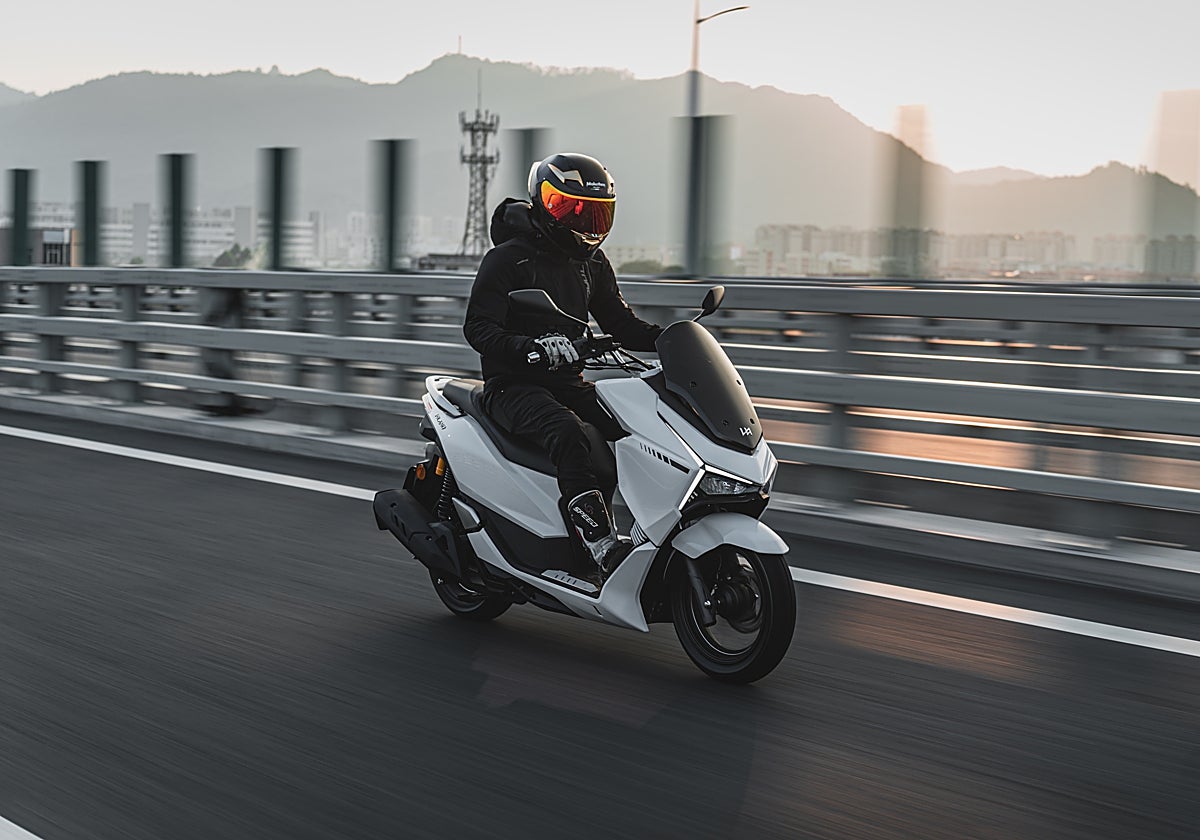 Nuevo Letbe Island 125: un scooter compacto de suelo plano y elevado ...