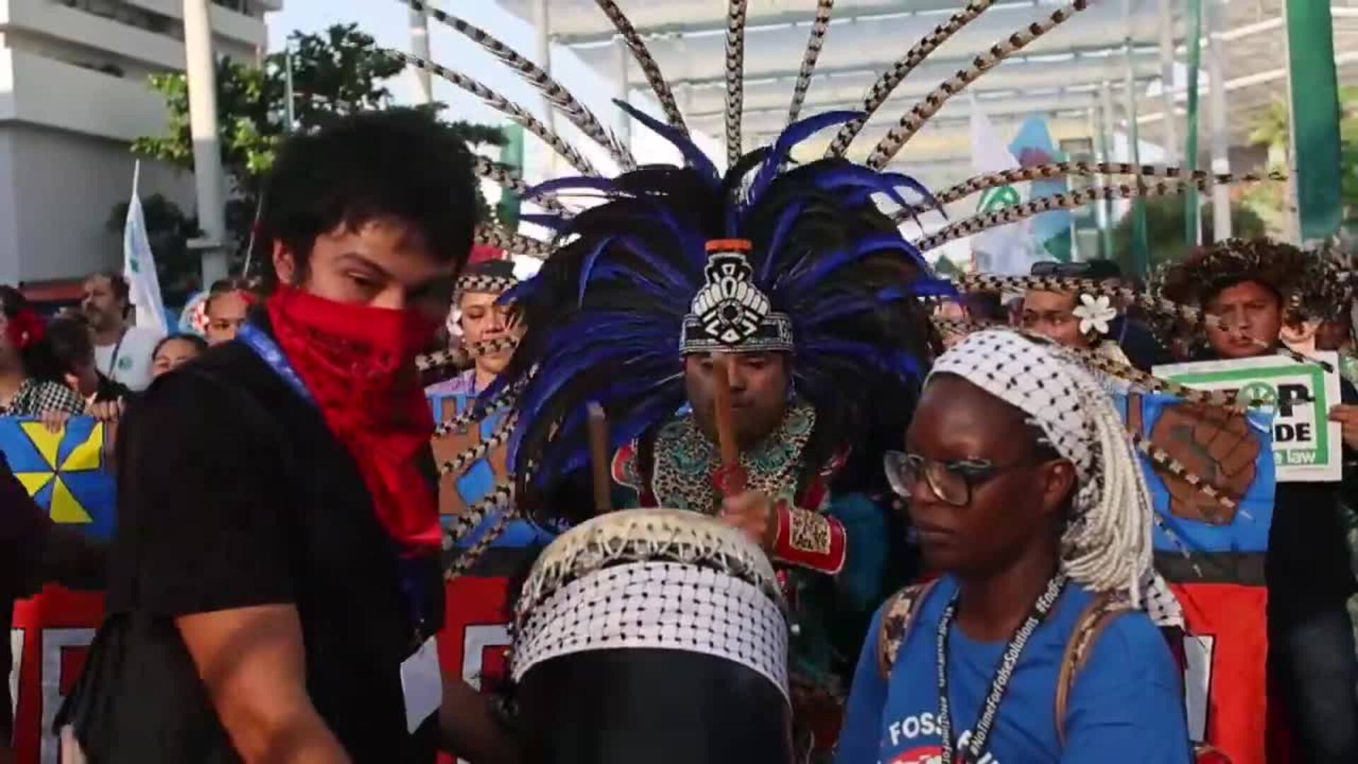 Activistas participan en la protesta denominada Marcha Mundial por la ...