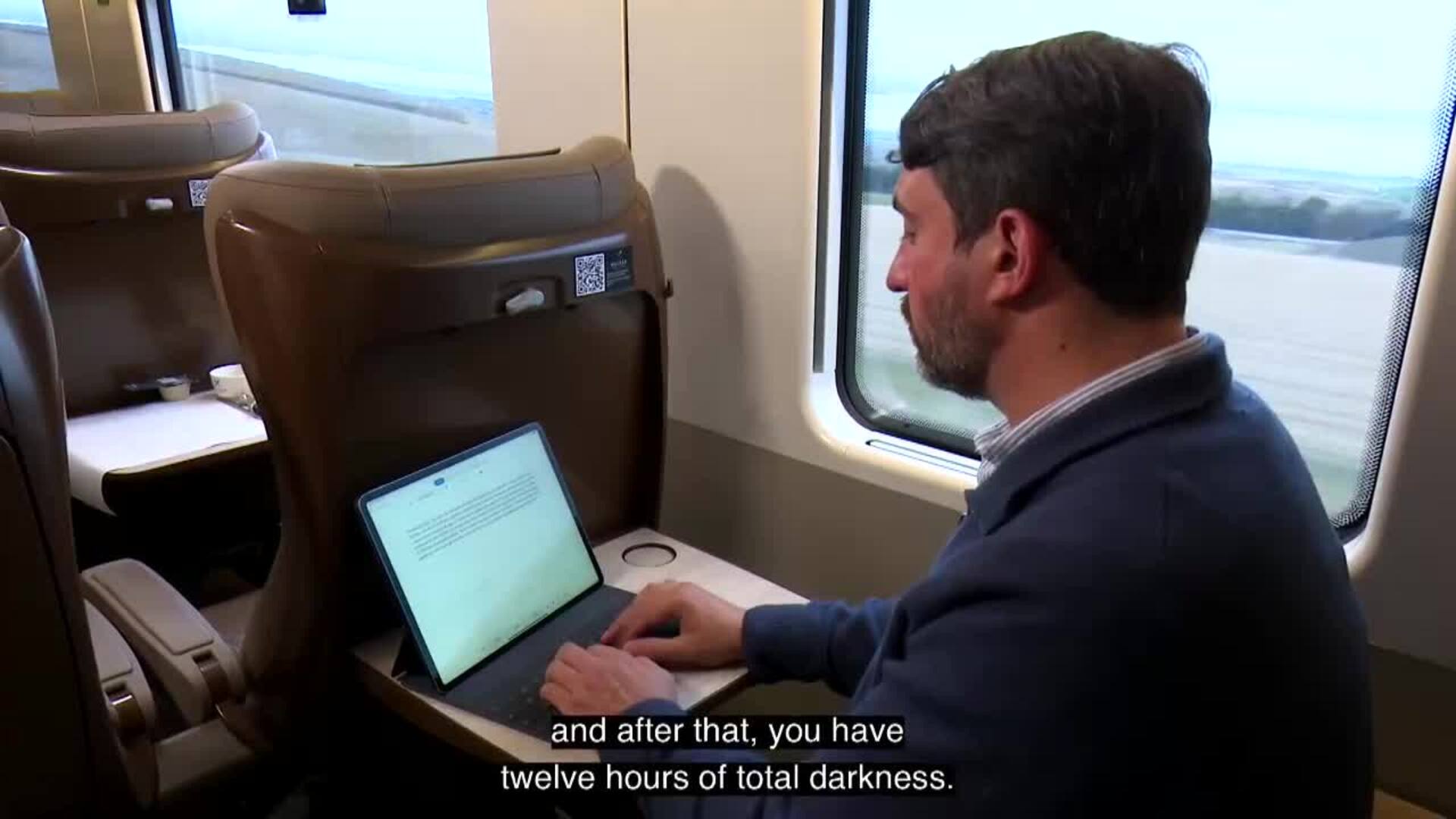 El primer español en bajar a la fosa de las Marianas alerta sobre ...