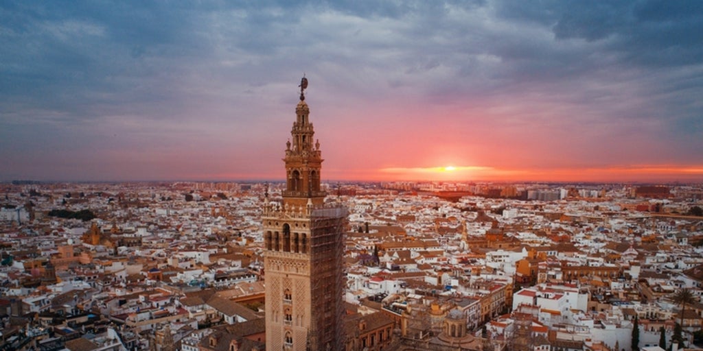 Rutas culturales en Sevilla para descubrir la ciudad este verano
