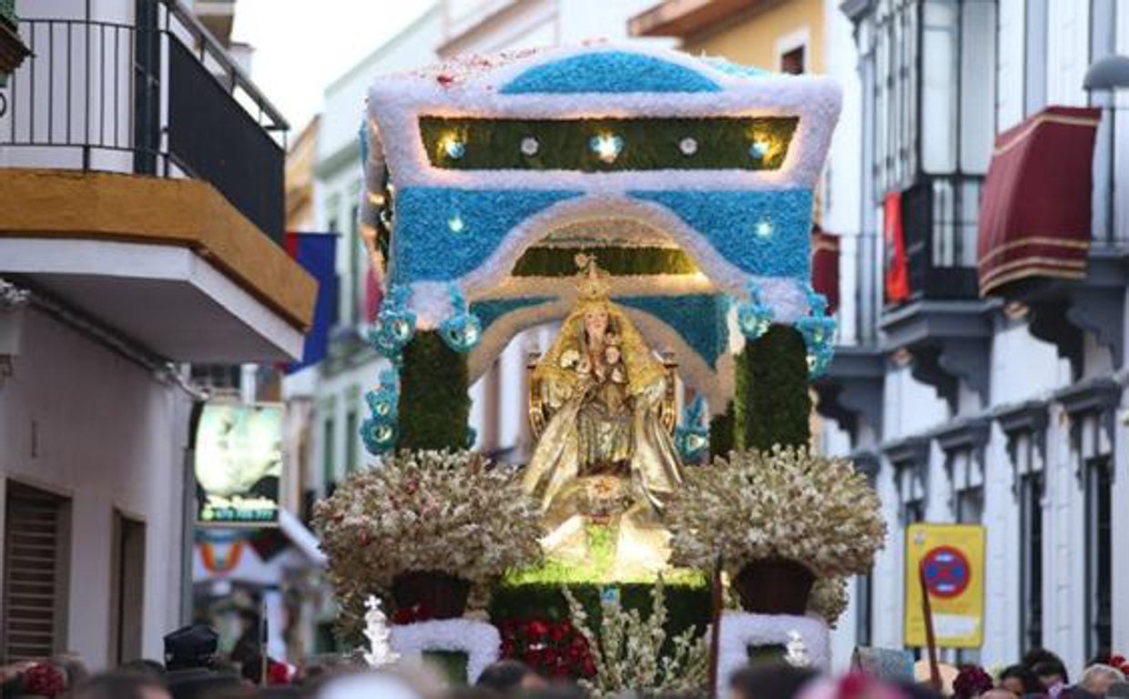 Dos Hermanas se prepara para la romería de la Virgen de Valme