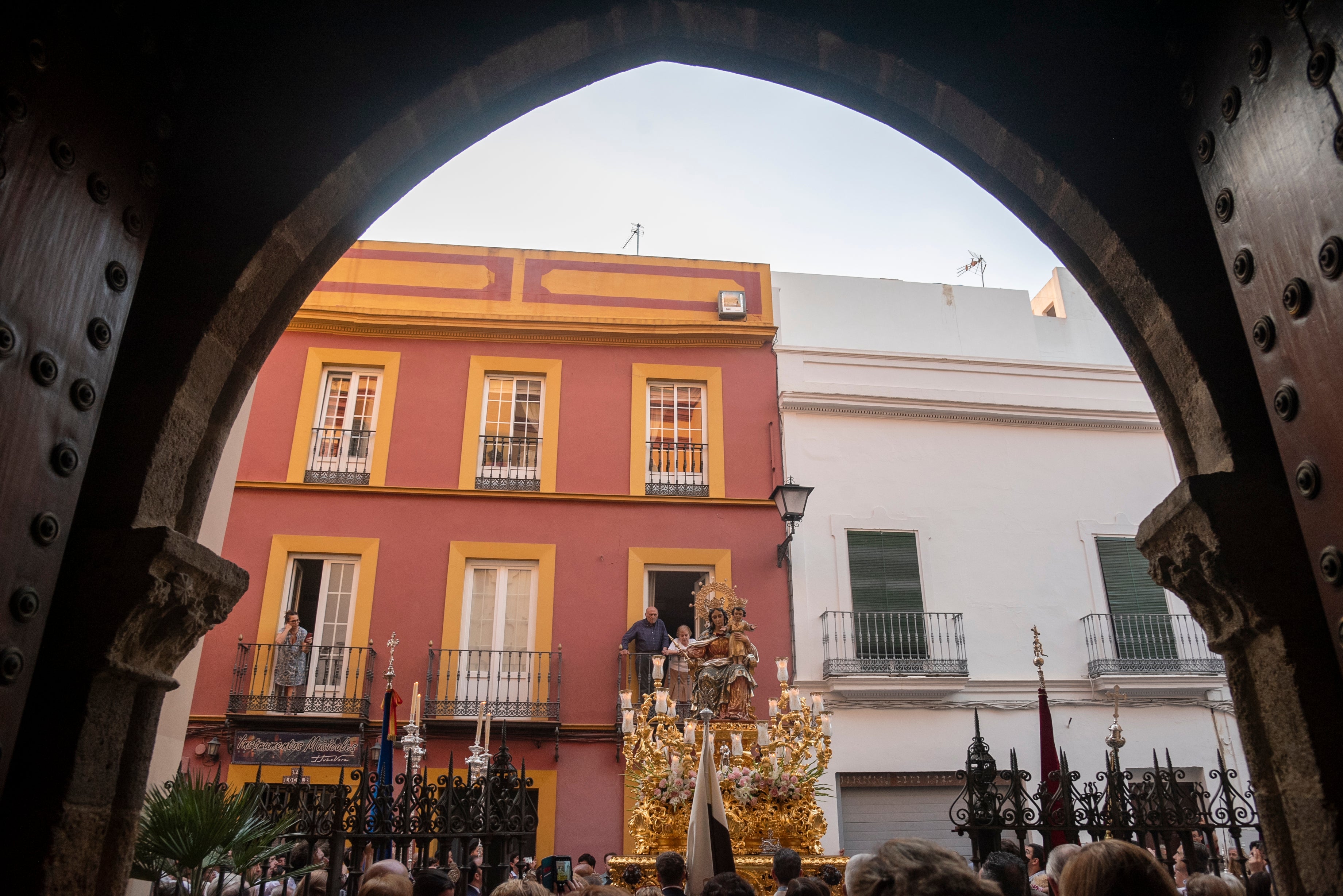Las imágenes de la procesión de María Auxiliadora de Triana