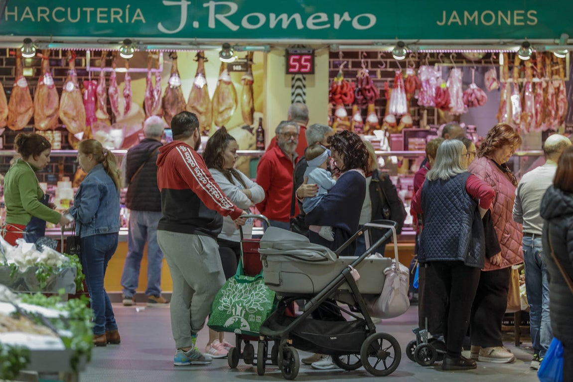 Pino Montano, un barrio sevillano con costumbres de antaño, en imágenes