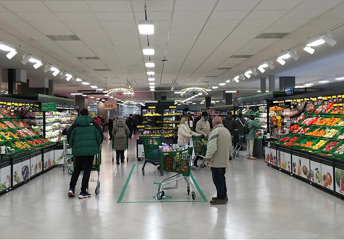 ¿Hasta qué hora abren los supermercados y centros comerciales el Jueves Santo y el Viernes Santo ...