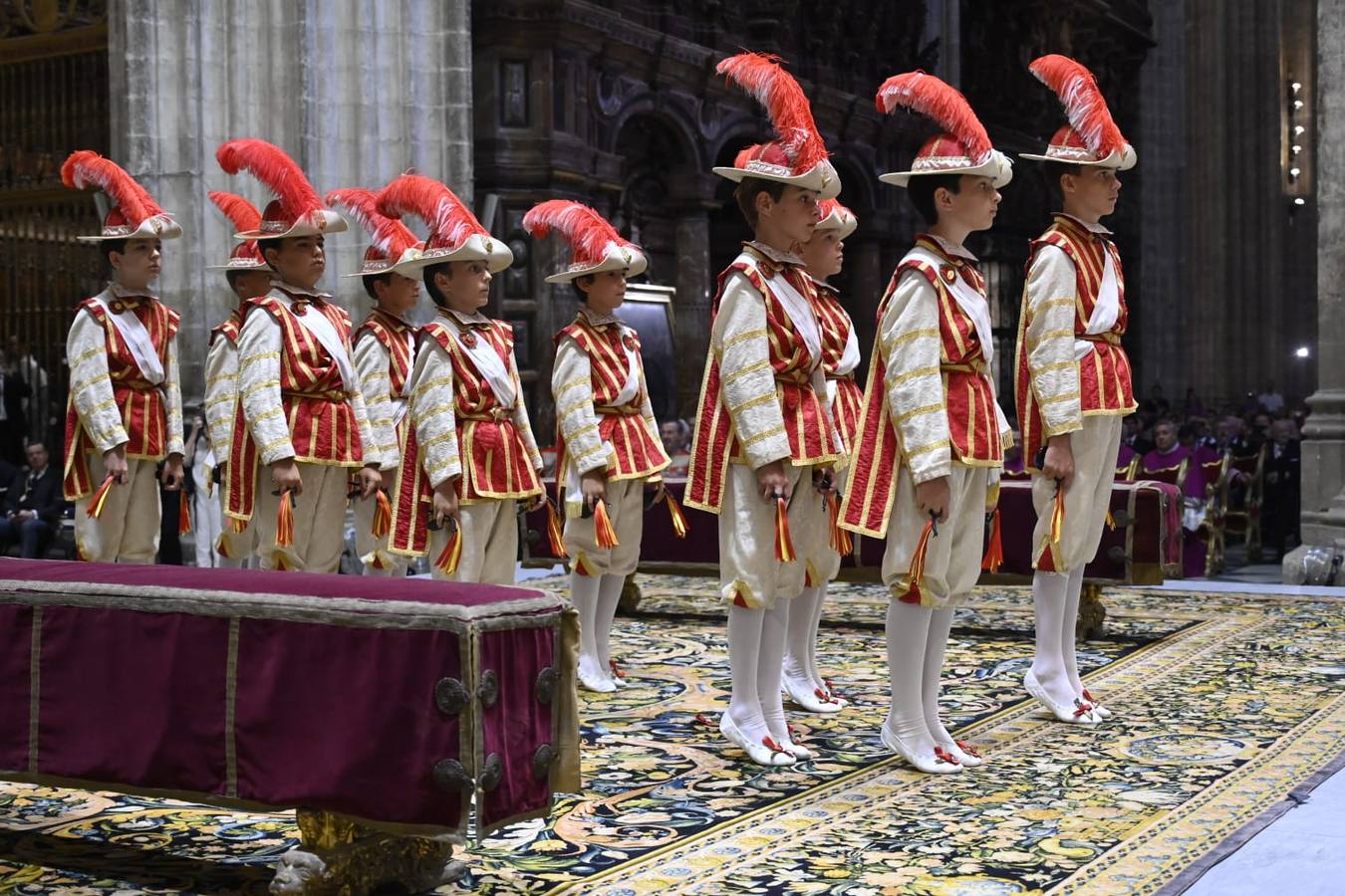 En imágenes, tradicional baile de los Seises en el Corpus de Sevilla 2024