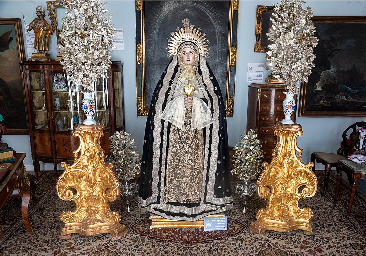 El Santo Ángel inaugura una muestra dedicada a la Virgen por el ...