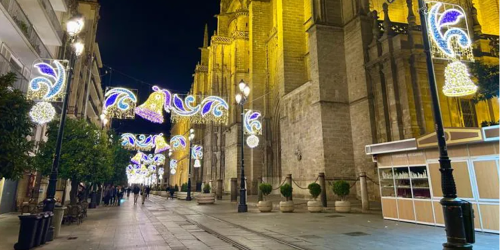 Alumbrado de Navidad de Sevilla 2024: horario, programación y concierto de Andy y Lucas