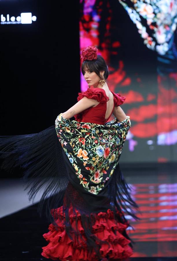 El desfile de Maricruz & Montecarlo desde 1958 en SIMOF 2025, en imágenes