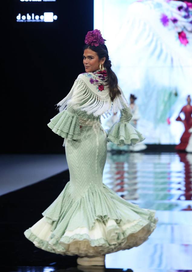 El desfile de Maricruz & Montecarlo desde 1958 en SIMOF 2025, en imágenes
