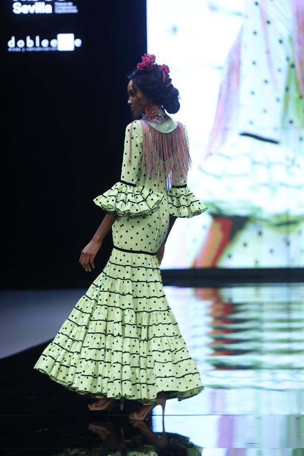 El desfile de Maricruz & Montecarlo desde 1958 en SIMOF 2025, en imágenes