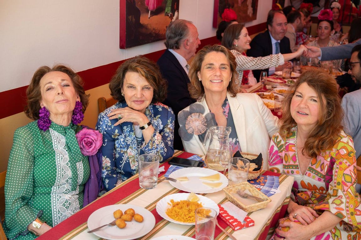 De paseo por el Real: Martes de Feria de Abril de Sevilla 2025