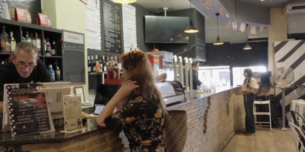 El dueño de un conocido bar de Sevilla revela cómo es posible cobrar un ...