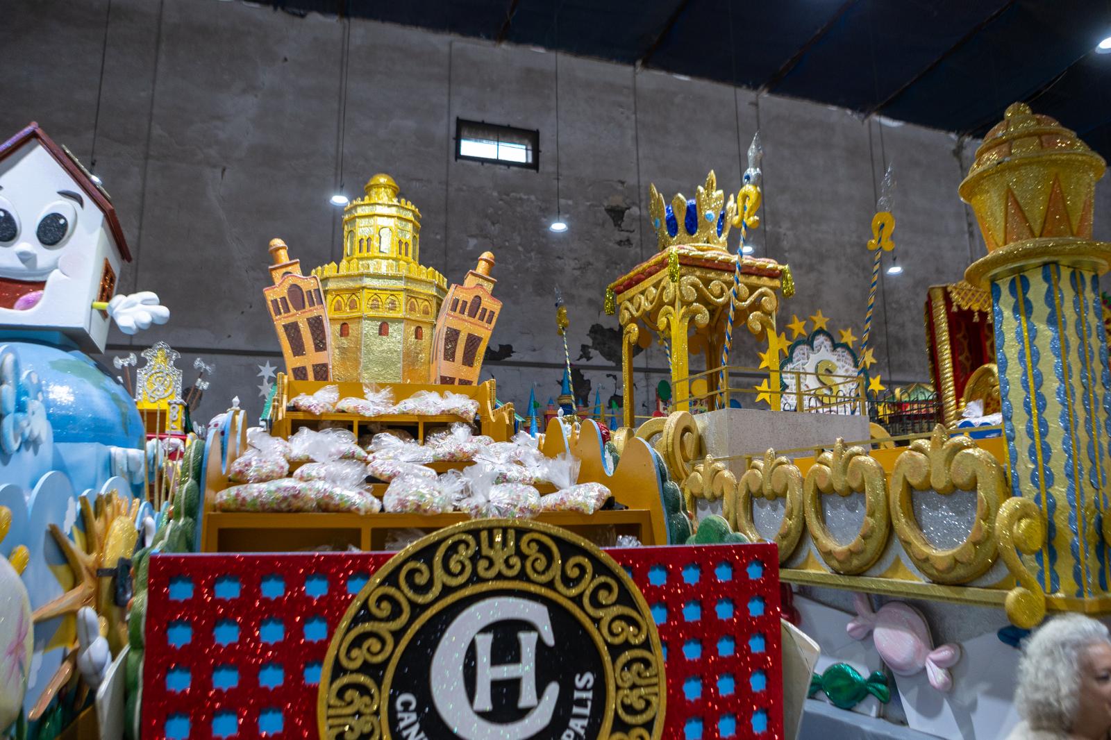 Todas las carrozas de la Cabalgata de los Reyes Magos de Sevilla de ...