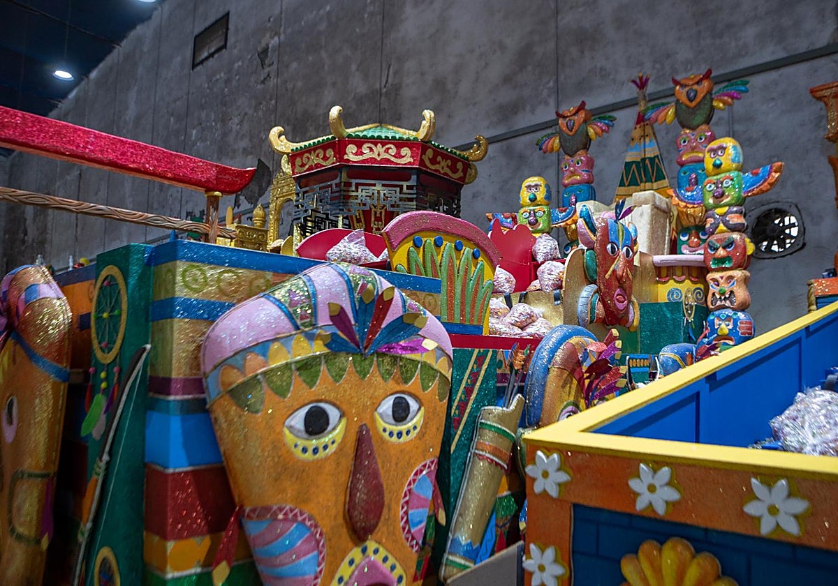 Todas las carrozas de la Cabalgata de los Reyes Magos de Sevilla de ...
