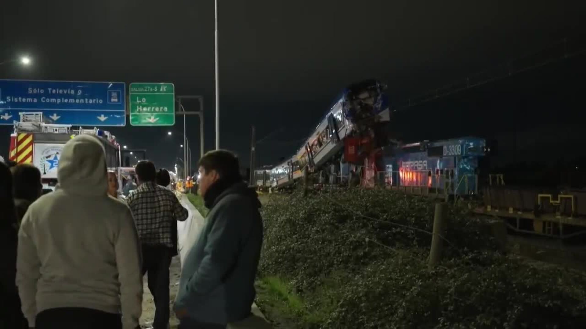 Choque de trenes en la capital de Chile deja dos personas muertas
