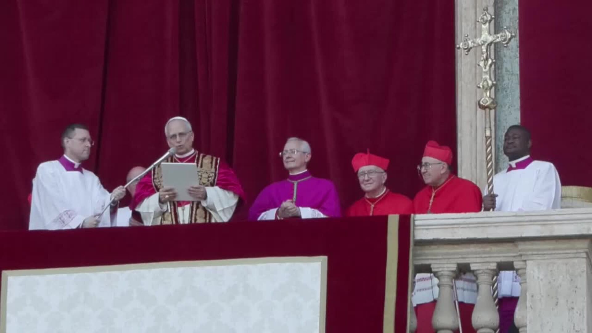 Primer discurso del nuevo papa León XIV tras su elección