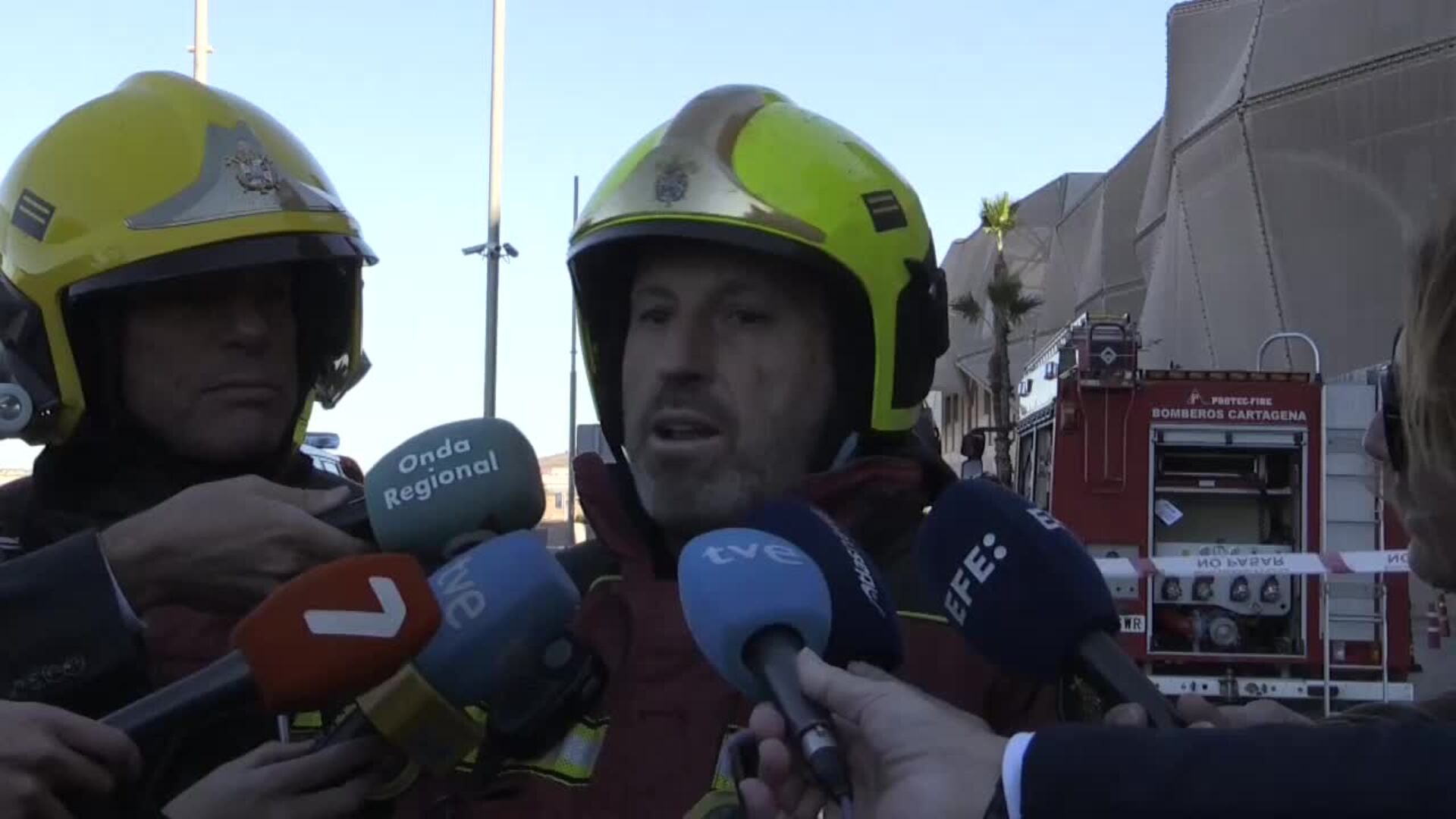 เกย์ควยใหญ่ ทวิต