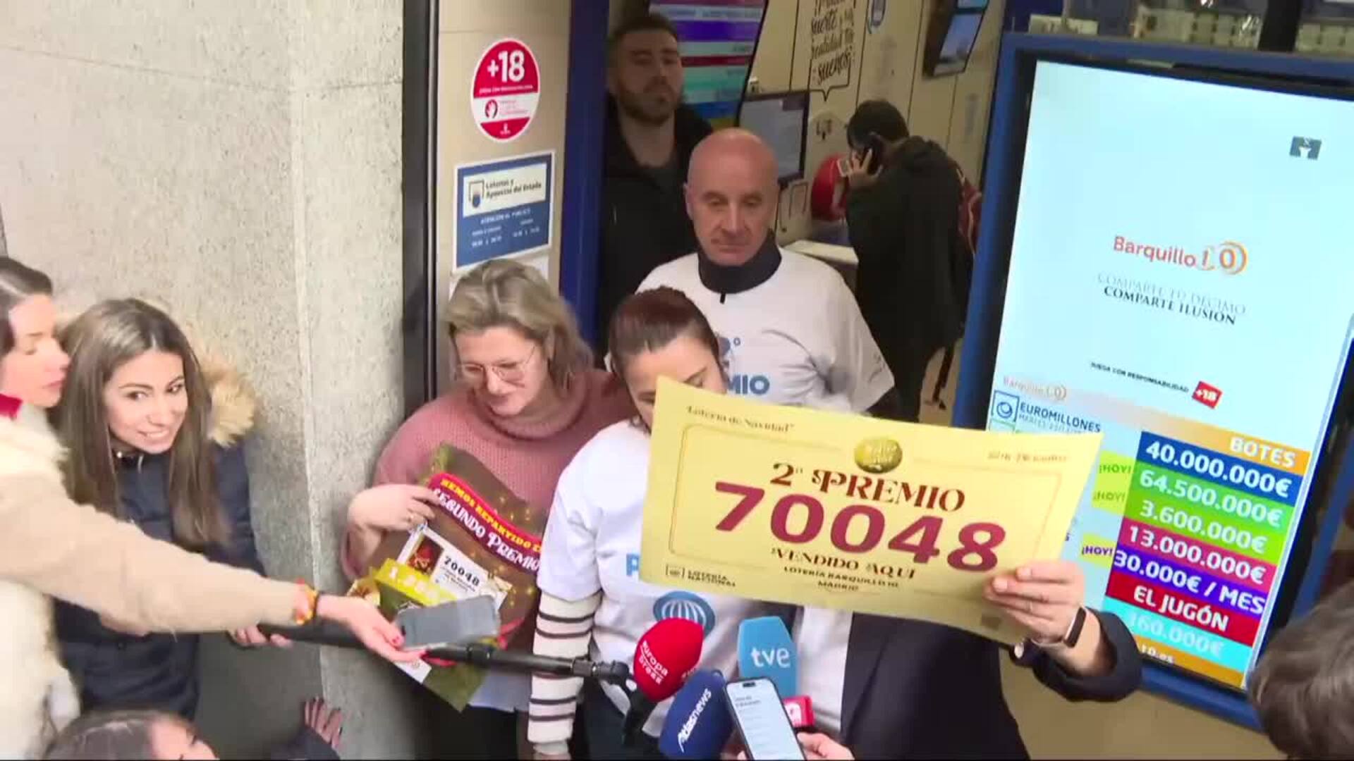 Triple celebración para Raquel: su cumpleaños, jubilación y la venta ...