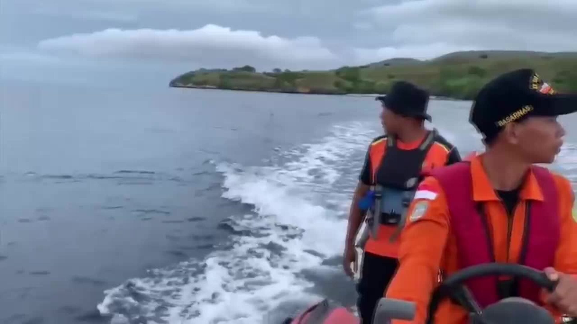 Continúa este lunes la búsqueda de los españoles desaparecidos en Indonesia