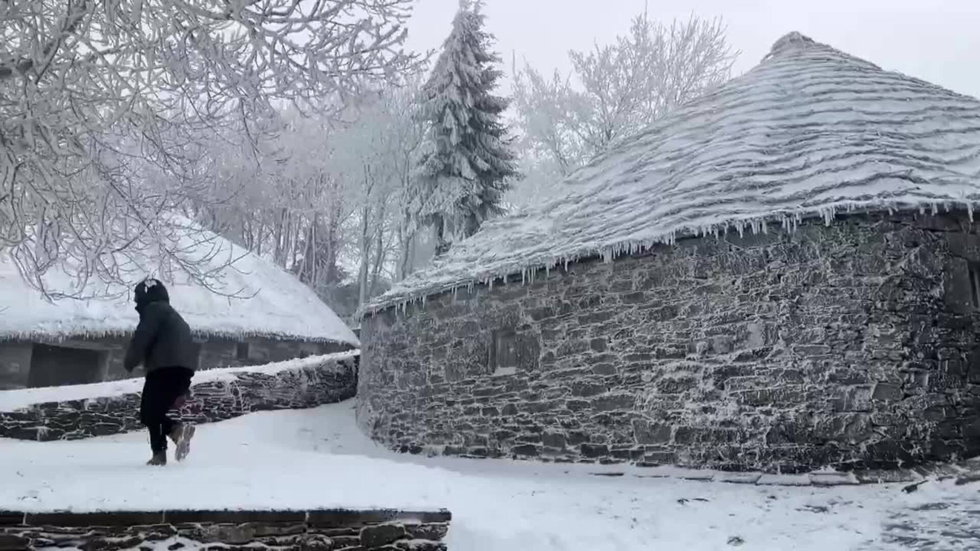 Nieve en Pedrafita do Cebreiro y en el Alto do Poio, Lugo