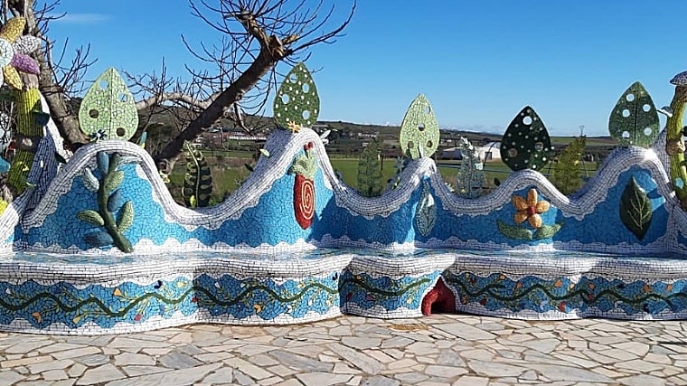 El Capricho de Cotrina: el castillo inspirado en Gaudí que está a menos ...