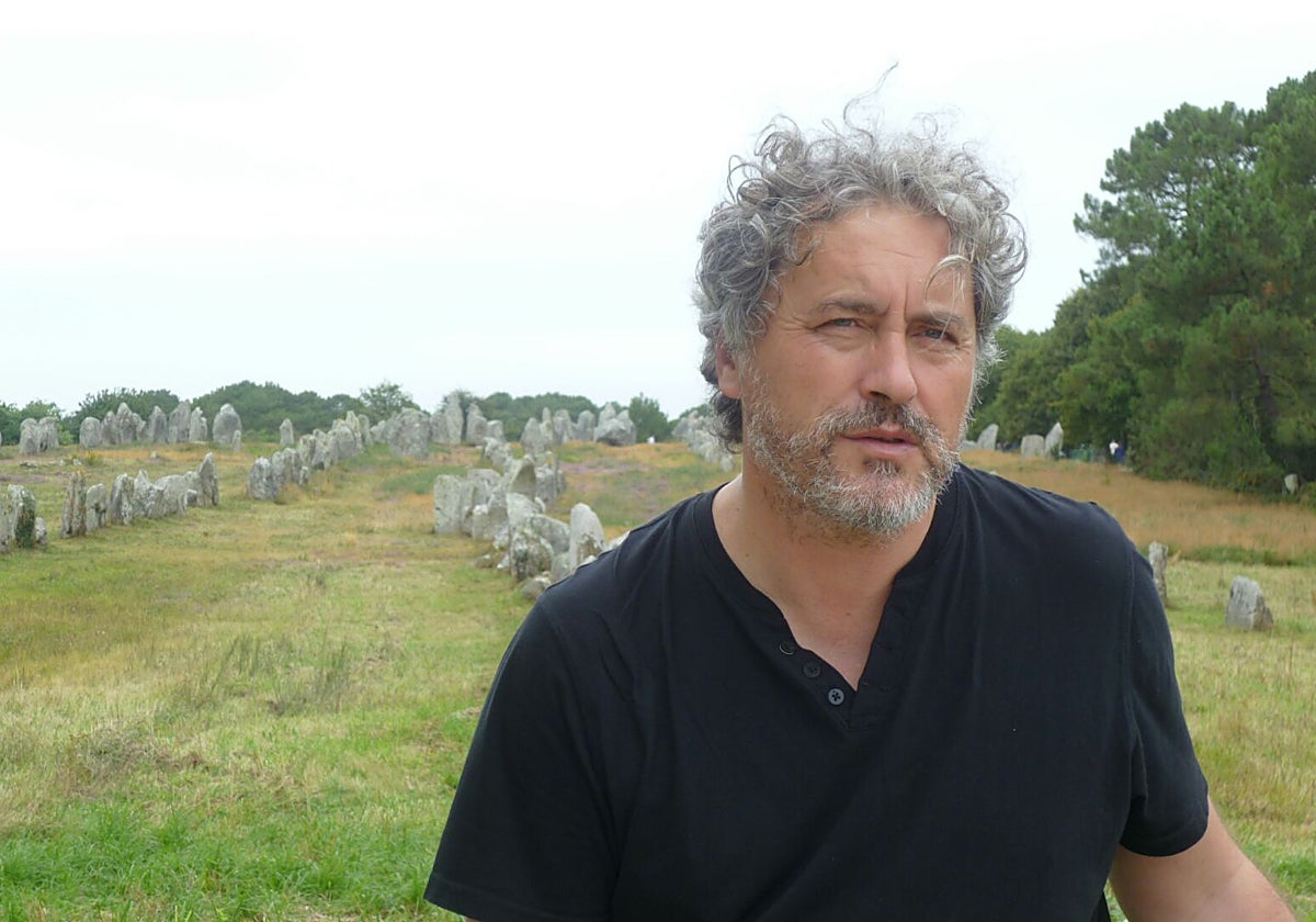 Manuel Rivas: «Yo cuando escribo me siento en el centro del mundo, sin ...