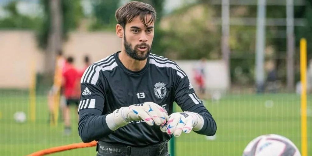 El portero palmerino José Antonio Caro ficha por el Cádiz