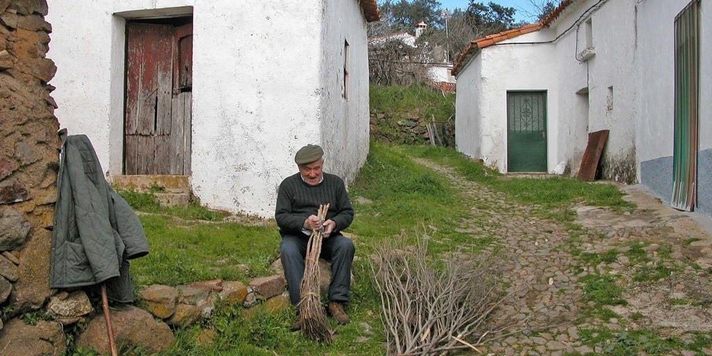 Tres aldeas únicas de Huelva donde perderse y descubrir el sabor ...