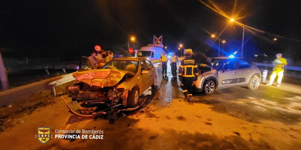 Accidente En El Cruce De La Autovía Jerez Los Barrios Con La Autopista Ap 4
