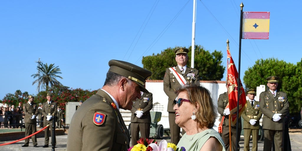 Emotiva Jura de Bandera para 1268 soldados del Acuartelamiento de ...