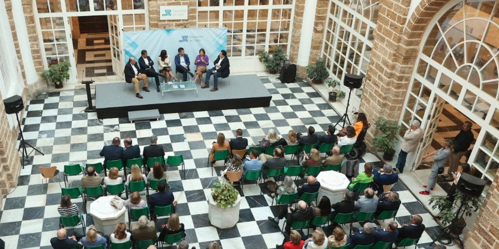 Ignacio Moreno Bustamante presenta en Diputación la segunda parte de ...