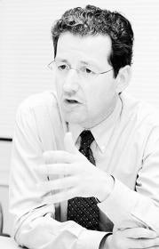 Bono «ficha» al ex concejal Roberto López como director de su gabinete