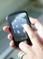 HTC lanza desde Madrid el primer «smartphone» táctil del mercado