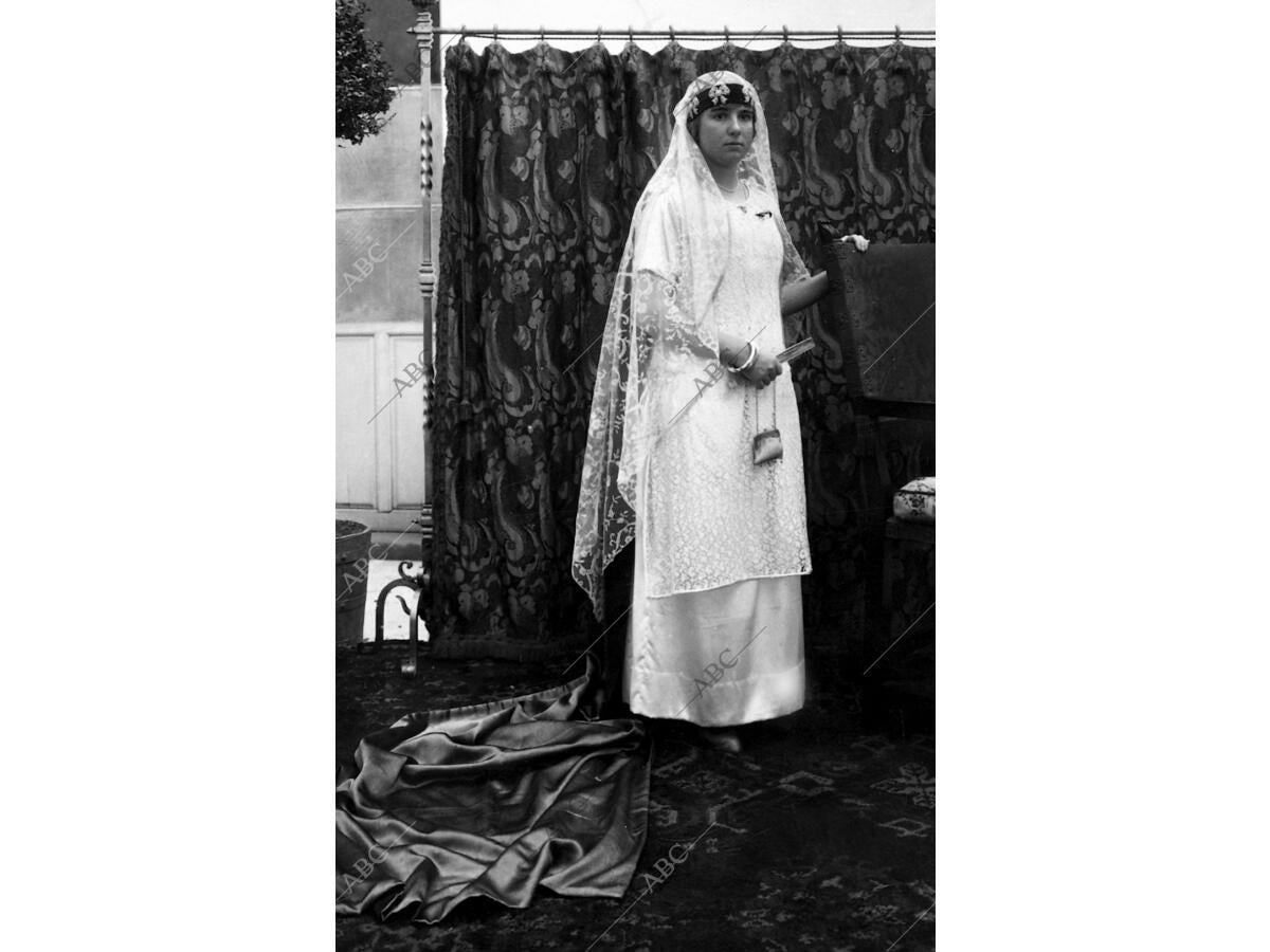 S.A. la Infanta doña Isabel, Hija de los Infantes, D. Carlos y doña ...