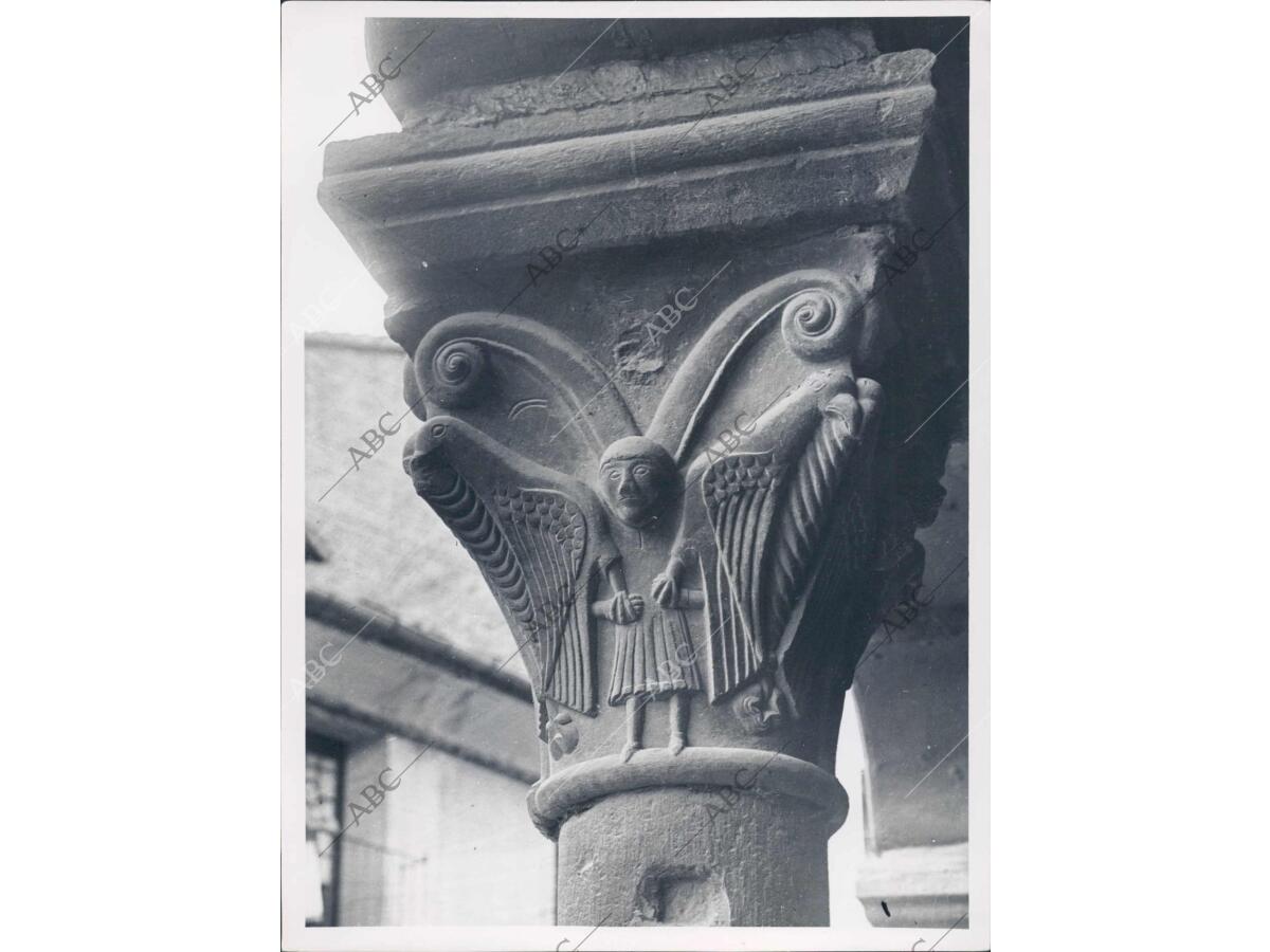 Jaca (Huesca).Un capitel de la Catedral - Archivo ABC