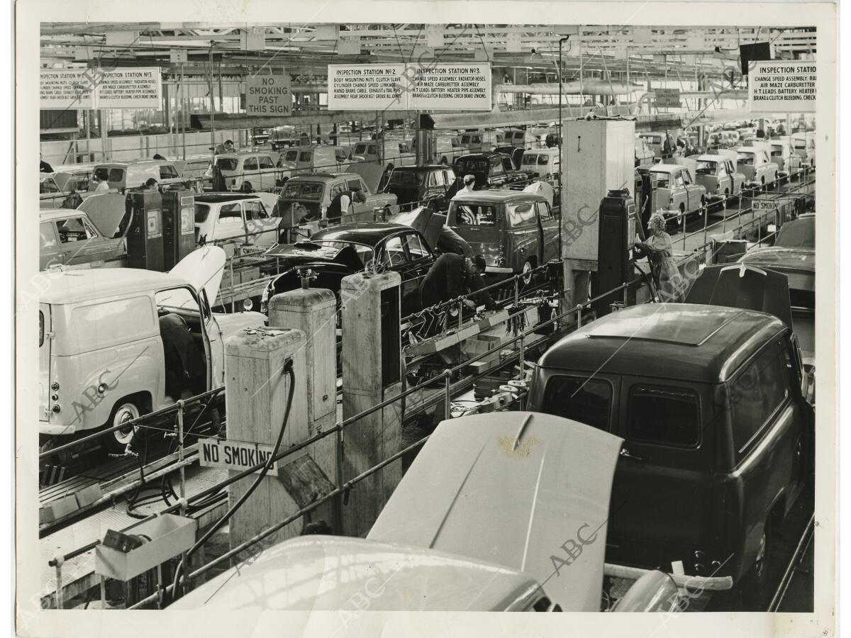 Fábrica de automóviles de Austin Motor - Archivo ABC