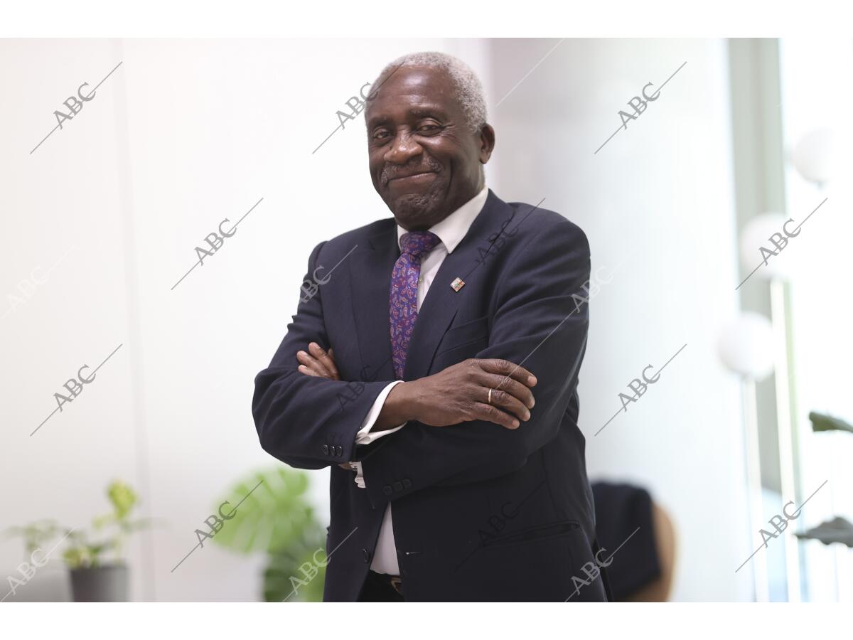 Entrevista a Armengol Engonga, exvicepresidente de Guinea en el exilio ...