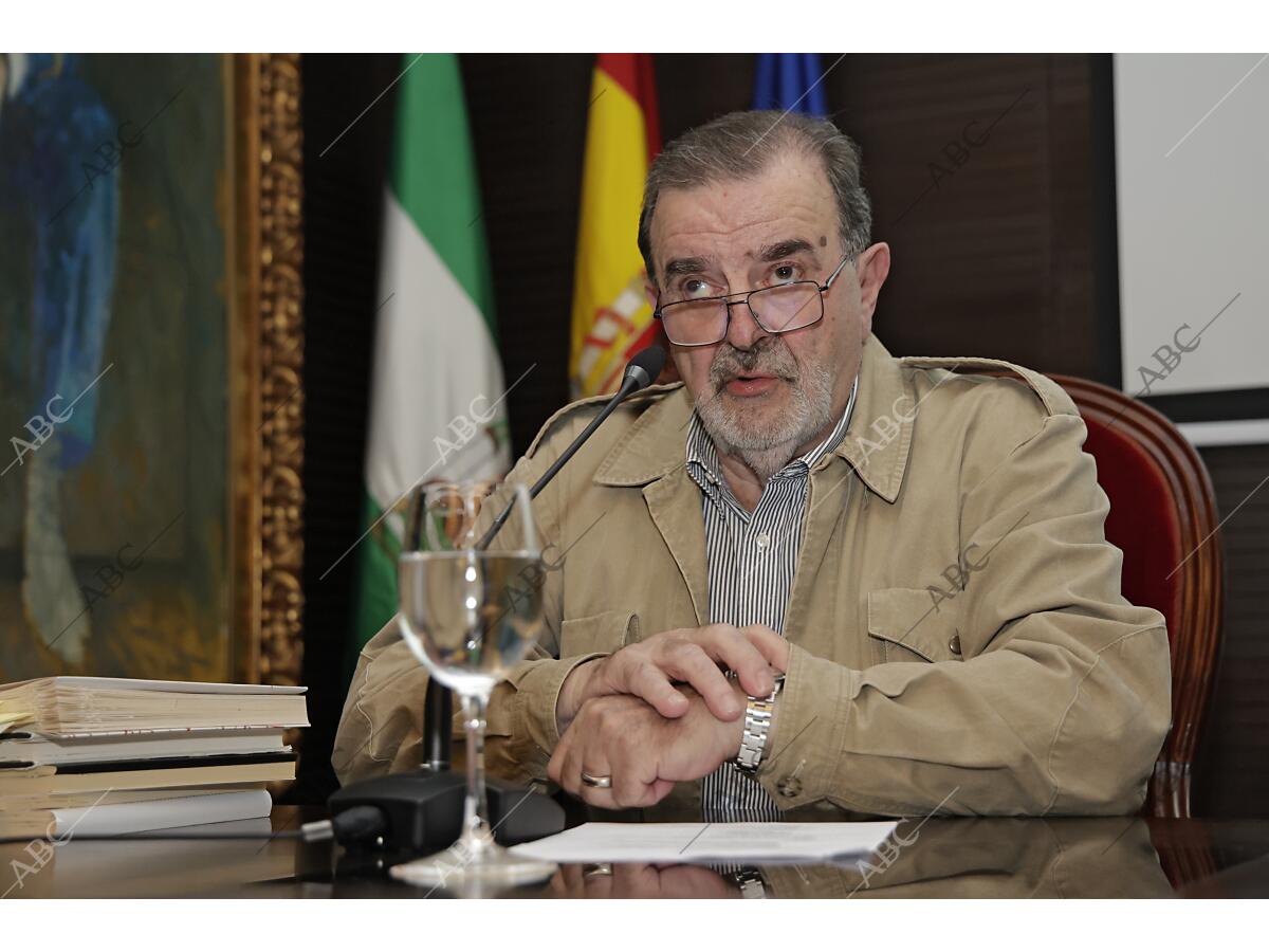 Presentación del libro «Manifiesto por una democracia radical», de ...