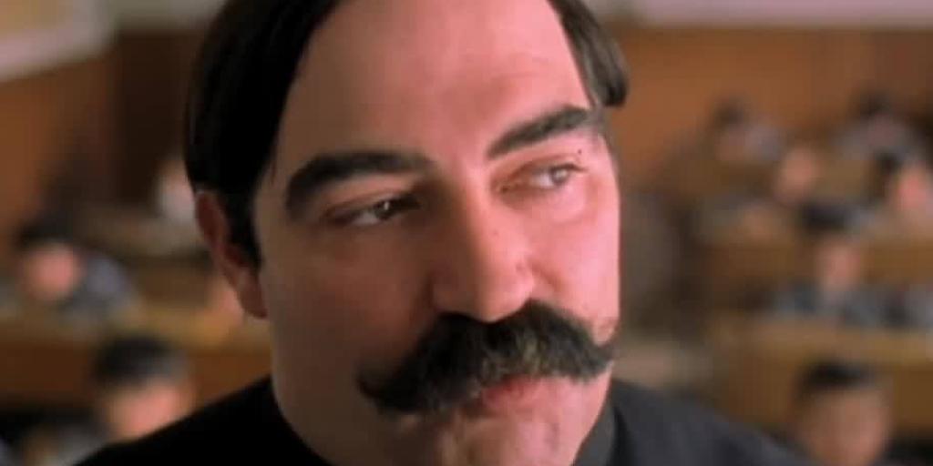 Muere el actor Tomás Sáez, conocido por su papel de Padre Marciano en ...