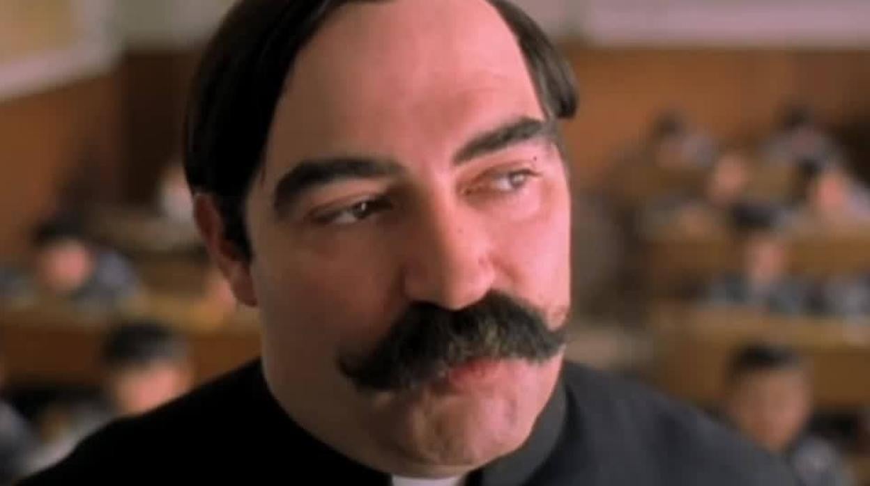 Muere el actor Tomás Sáez, conocido por su papel de Padre Marciano en ...